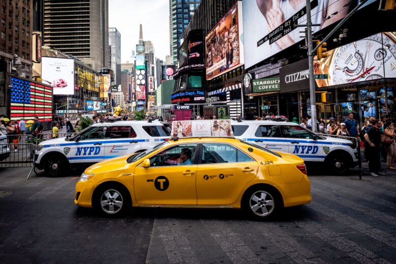 Hailing a Ride: A Guide to Taxi Numbers in New York City – Radio New ...